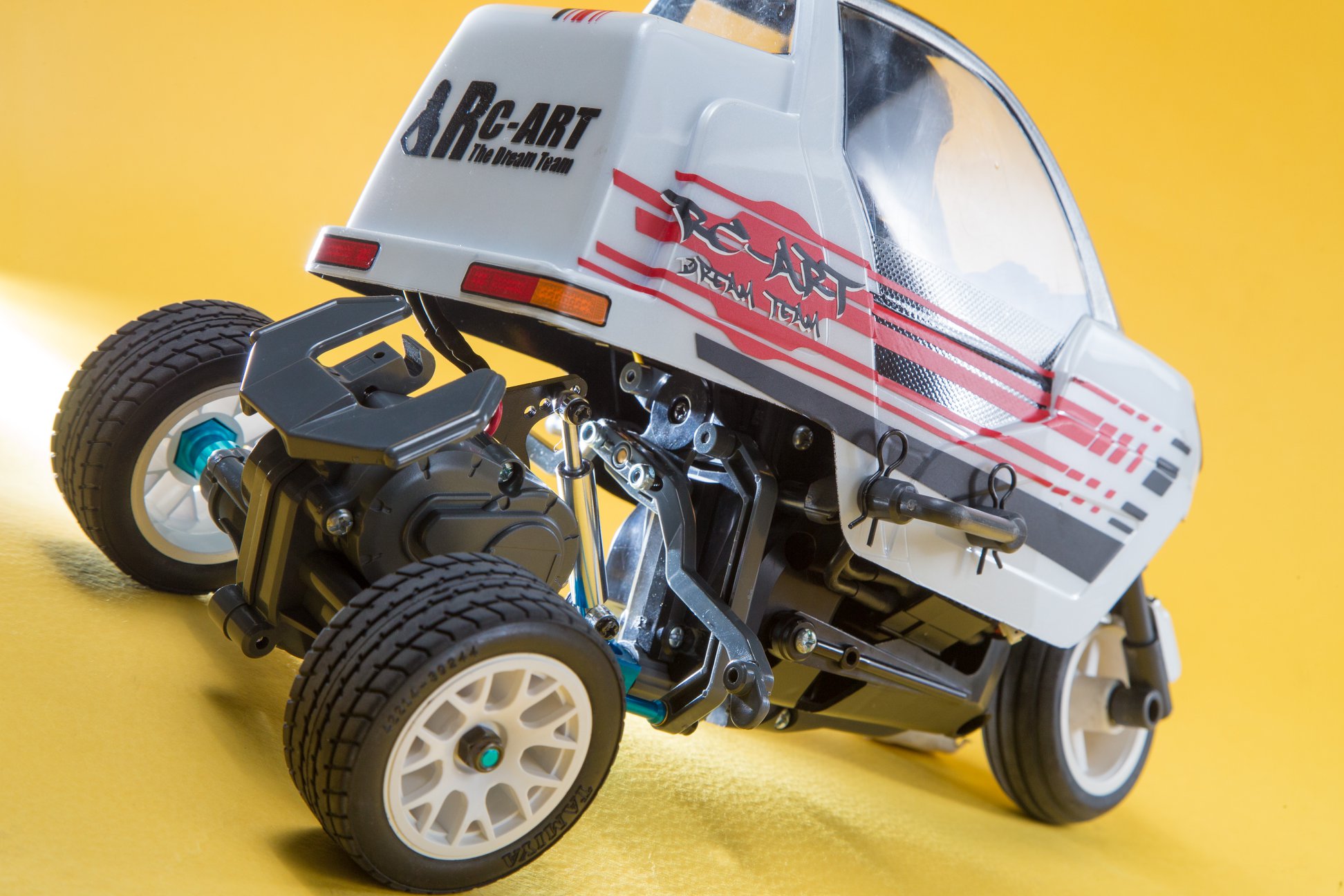 RCmagazine November issue with a Tamiya RC comical vehicles special ...