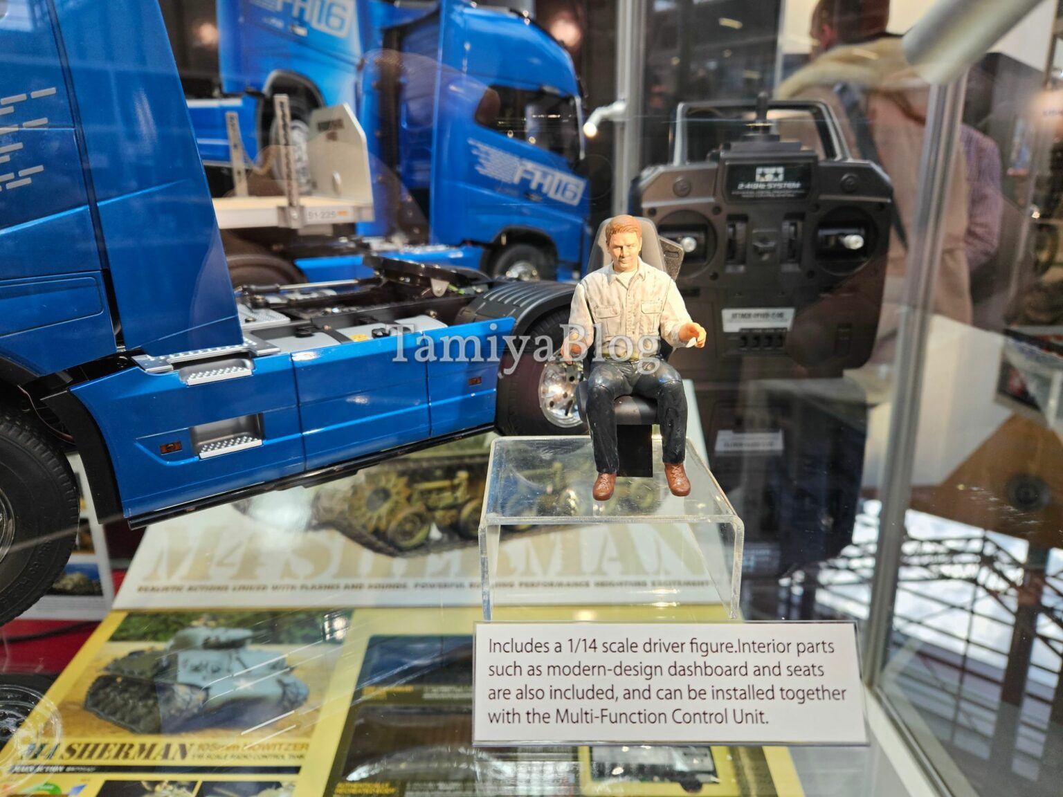 Tamiya 58735 Volvo FH16 Globetrotter XL 750 4X2 Tractor at Nuremberg ...